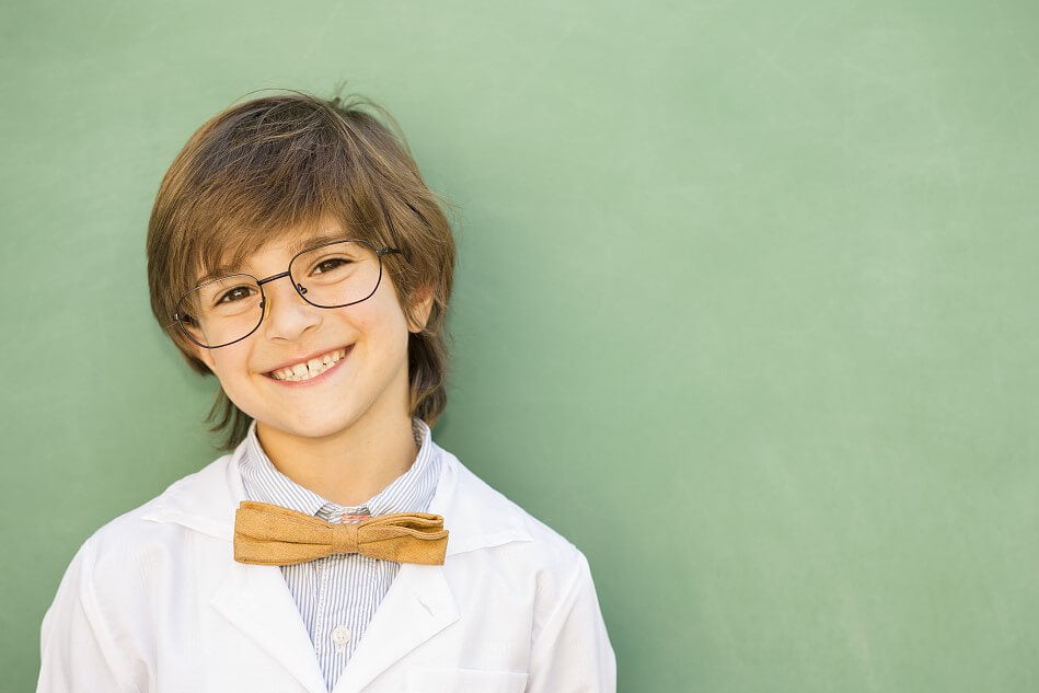 What Does A Dark Curtain In Vision Look Like? | Carfia OPTICAL