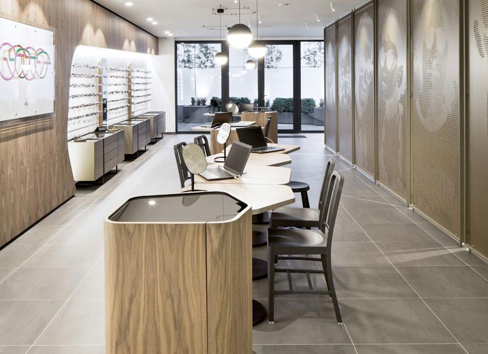 Reasons To Buy Glasses From An Optical Store | KoalaEye